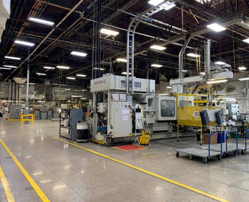 Iowa City / Cedar Rapids: Standard Distribution Co.